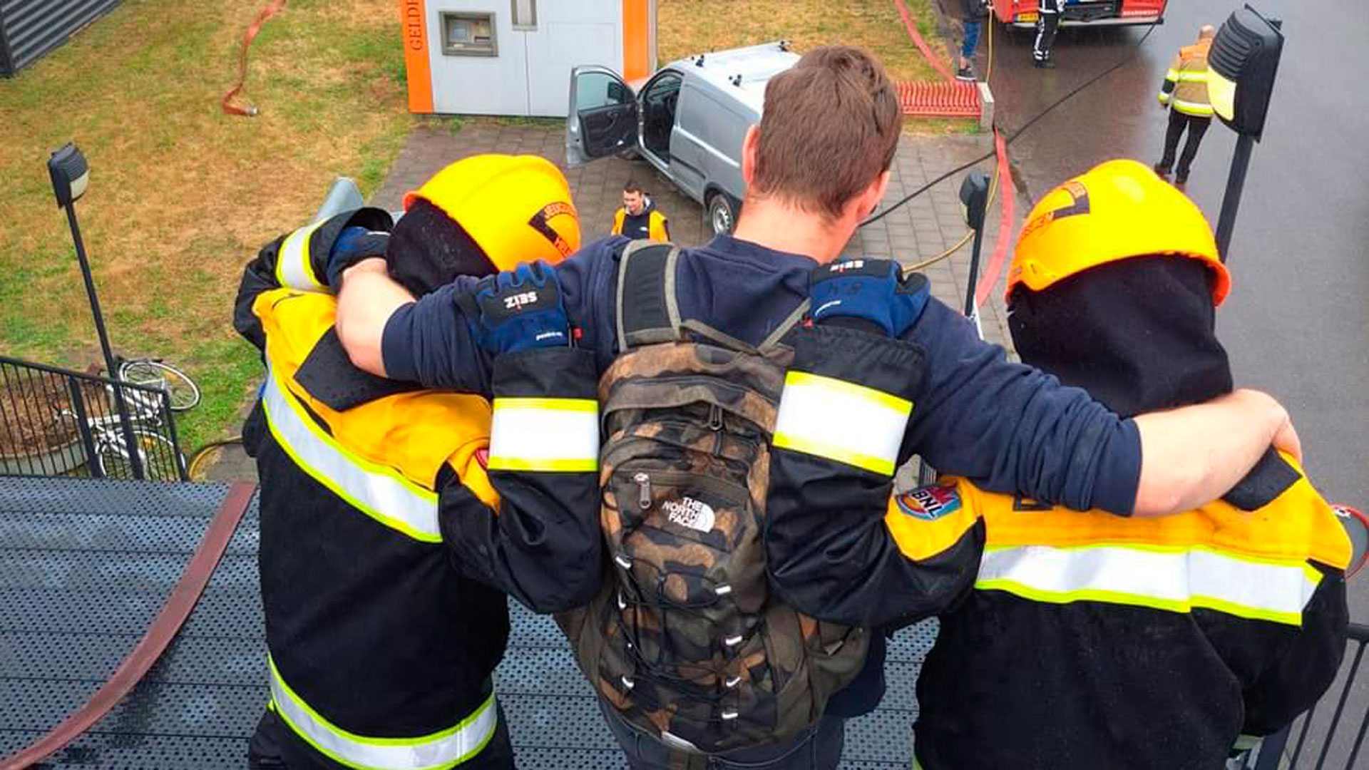 Grootschalige oefening jeugdbrandweer groot succes - Brandweer