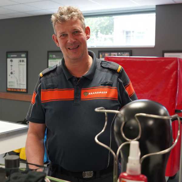 Achter de schermen bij... Bert - Brandweer